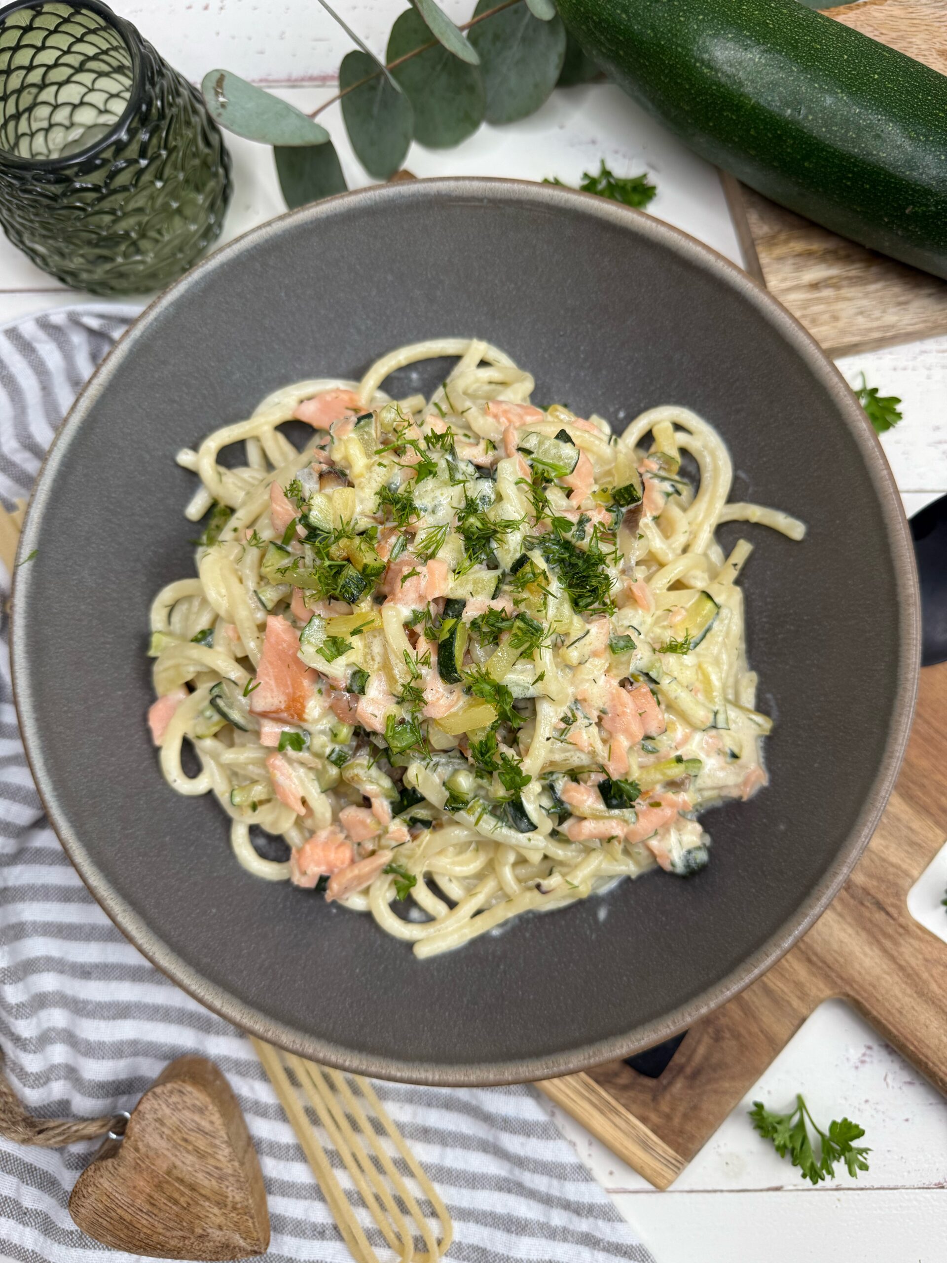Cremige Zucchini-Lachs-Spaghettone - Genusswerke
